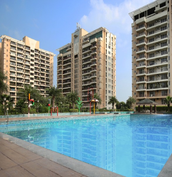 Buy Commercial Property in Ludhiana - Omaxe Royal Arcade