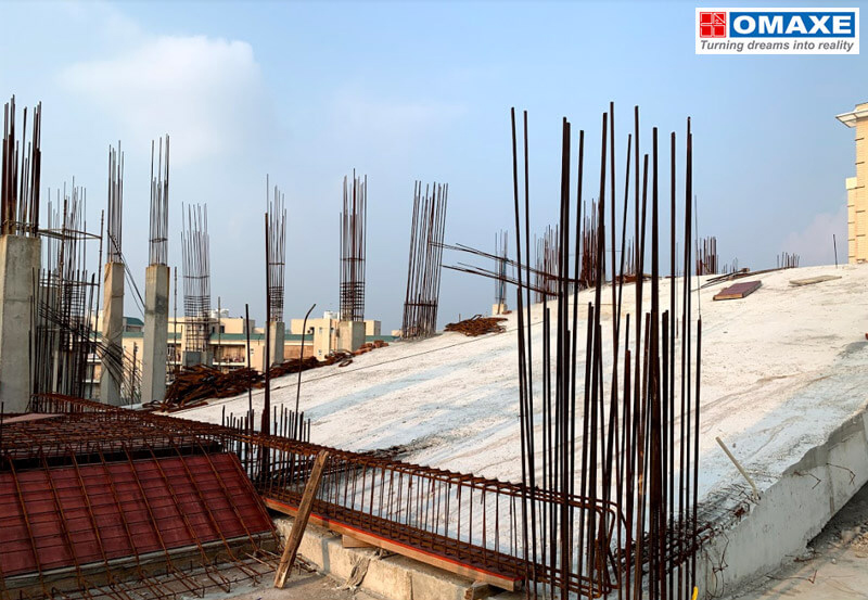 Buy Commercial Property in Ludhiana - Omaxe Royal Arcade