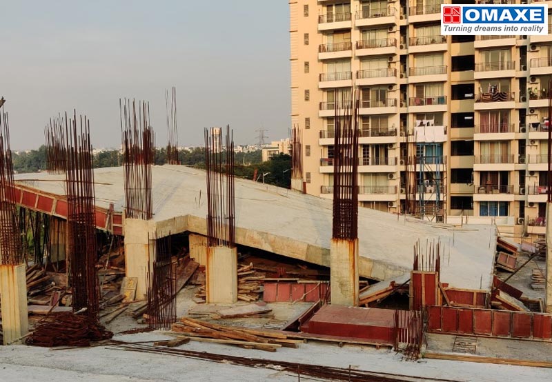 Buy Commercial Property in Ludhiana - Omaxe Royal Arcade