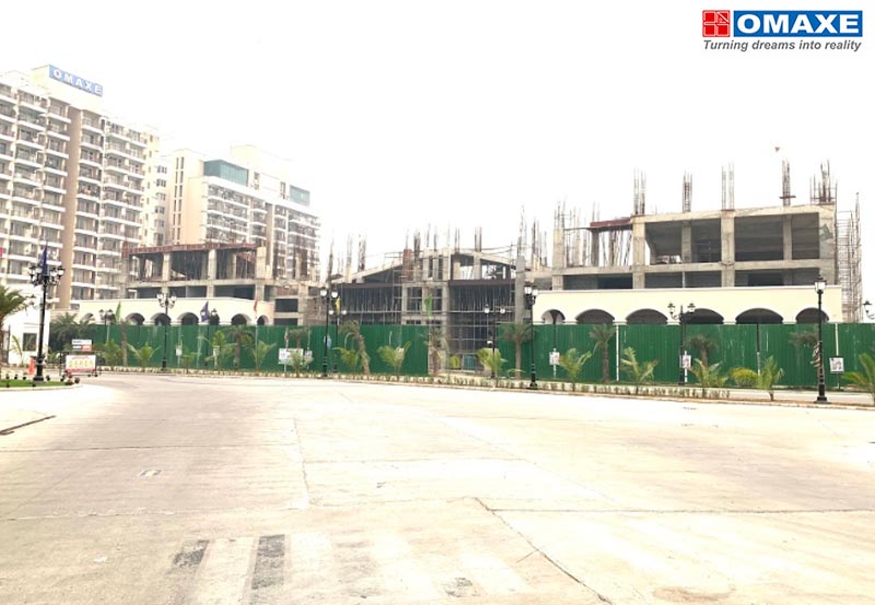 Buy Commercial Property in Ludhiana - Omaxe Royal Arcade