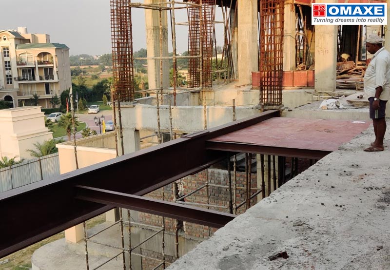 Buy Commercial Property in Ludhiana - Omaxe Royal Arcade