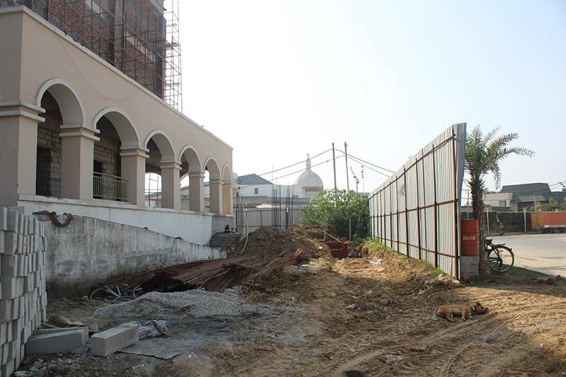 Buy Commercial Property in Ludhiana - Omaxe Royal Arcade
