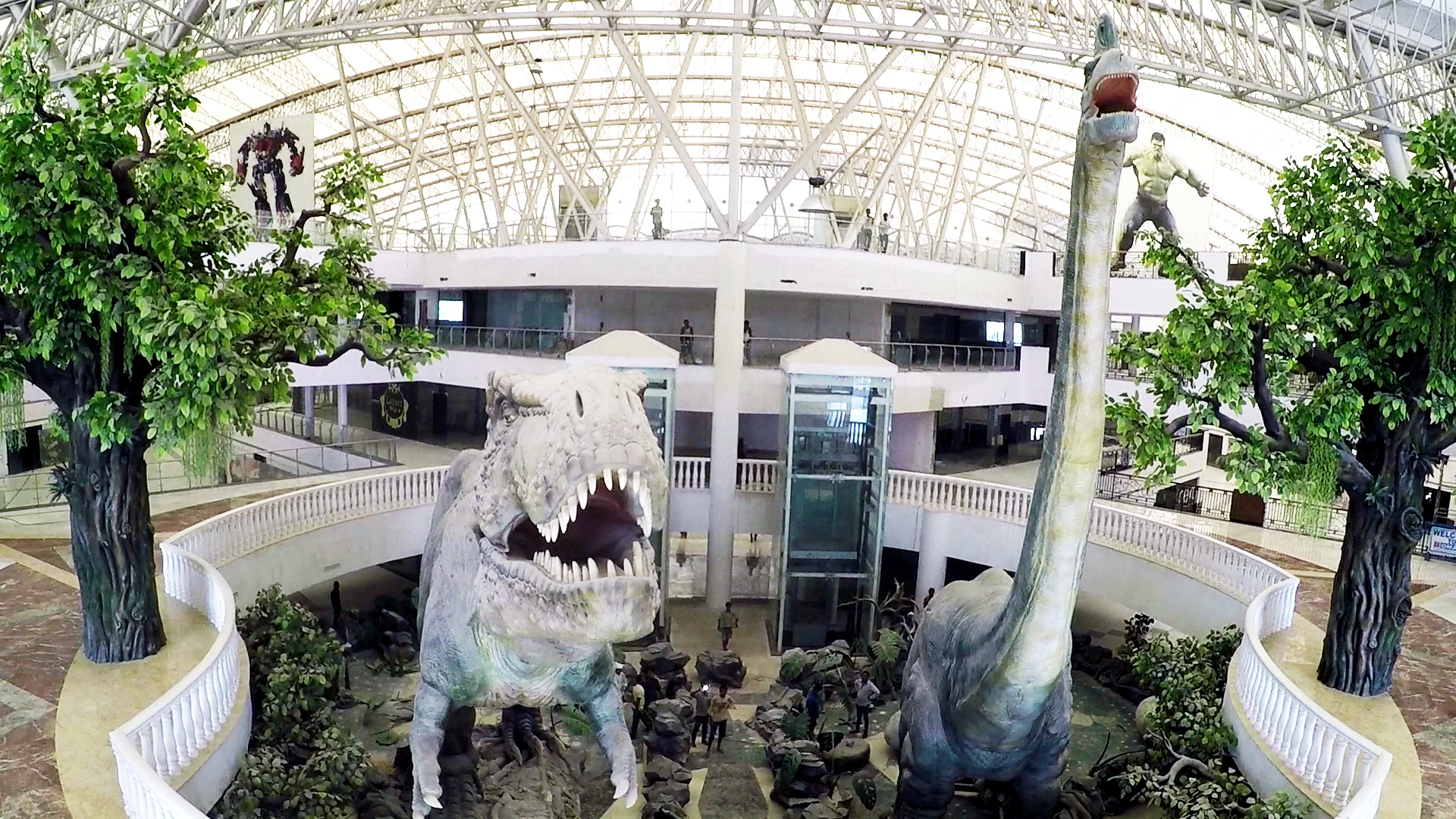 Commercial Property in Greater Noida - Omaxe Mall Connaught Place