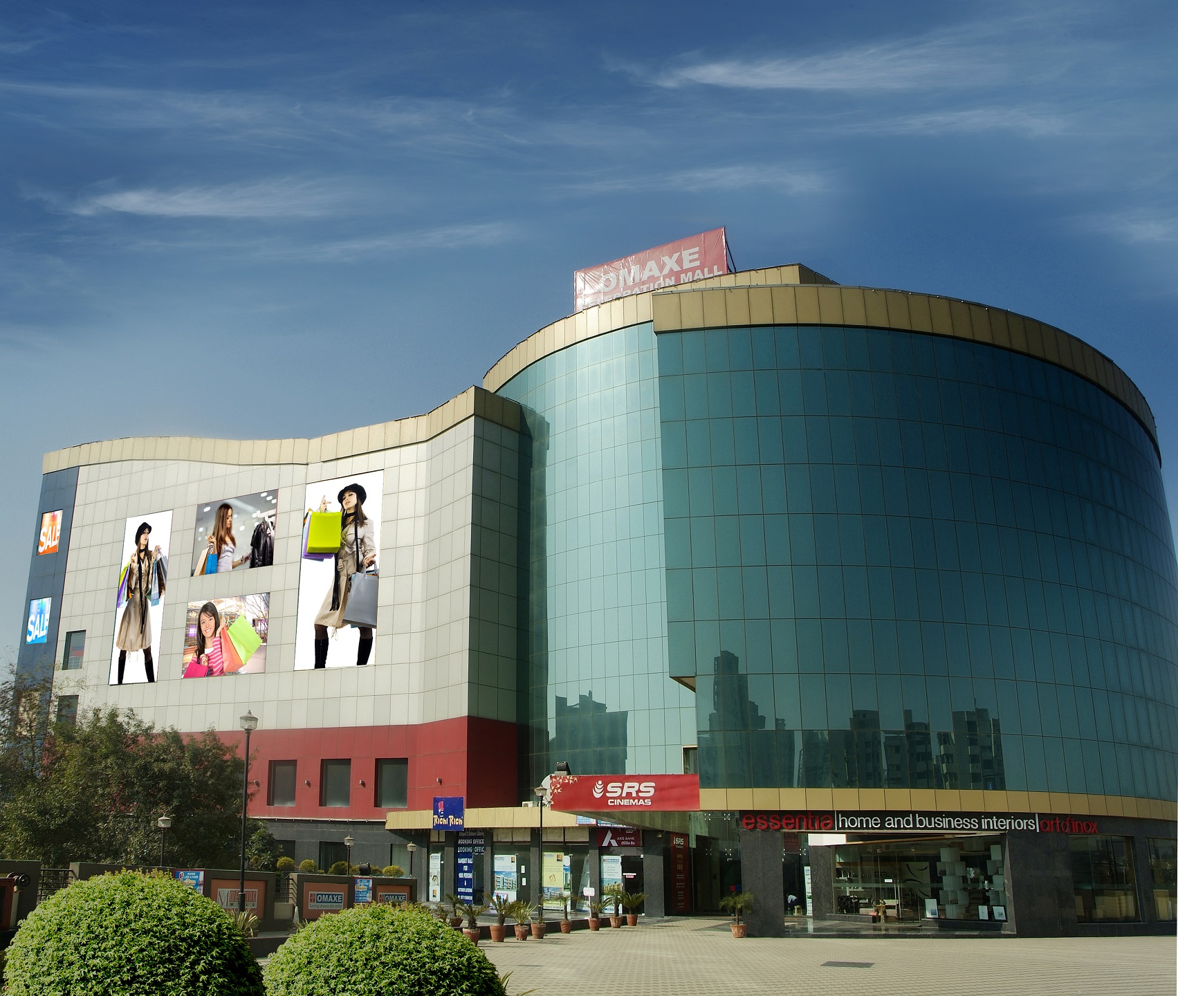 Commercial Property in Gurgaon - Omaxe Celebration Mall